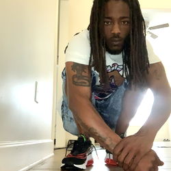 Jamale Way | Candid & Streetwear Style