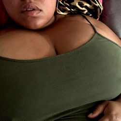 Mizz Knockerz - The Ultimate Seductive Elegance