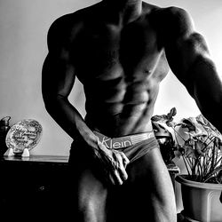 Denzel Cosby - Bodybuilder's Powerhouse on OnlyFans